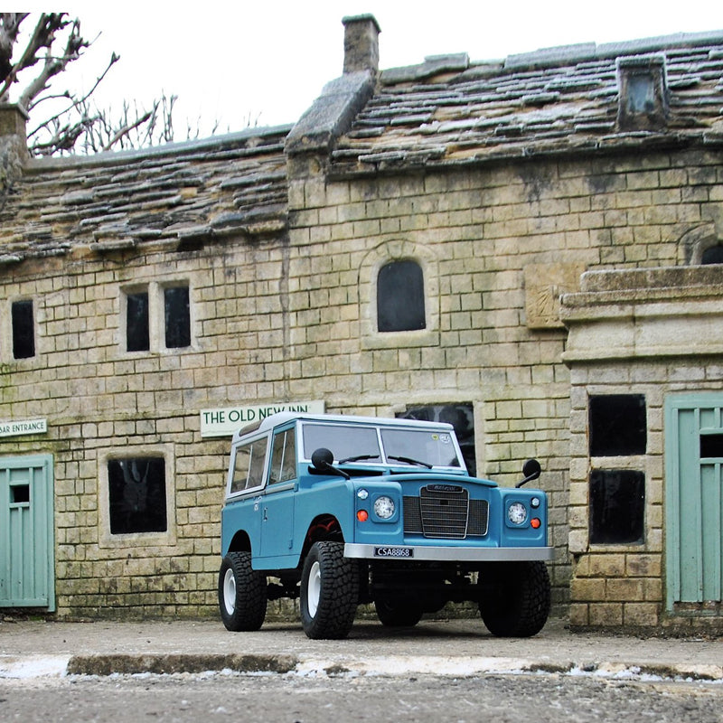 Carisma Bulldog 88168 SCA-1E 2.1 Deluxe Builders Kit.